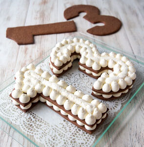 Kinuskikissan numerokakku | Reseptit | Kinuskikissa